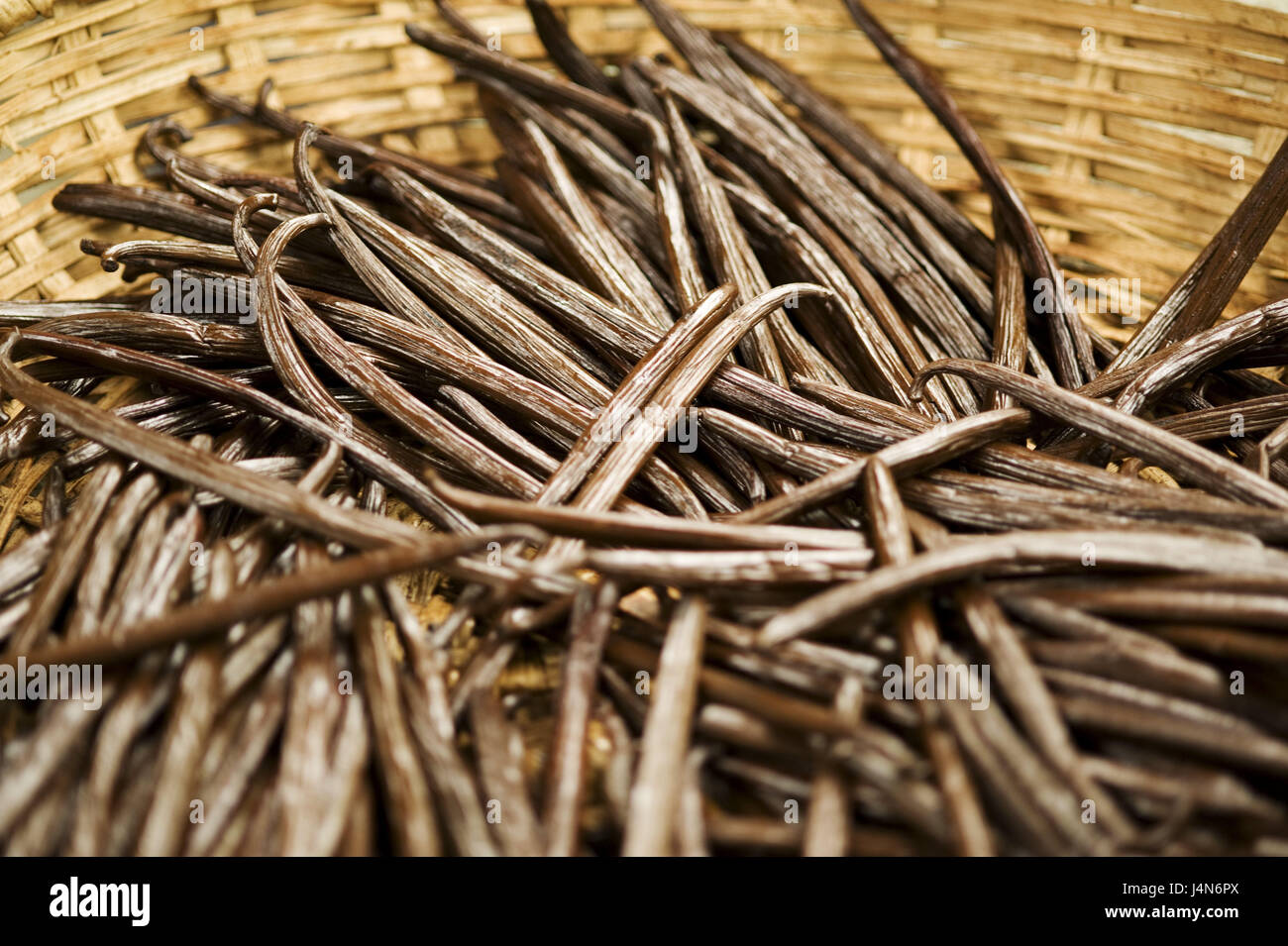 Real vanilla, Vanilla planifolia, pods, dryly, basket, plant, vanilla ...