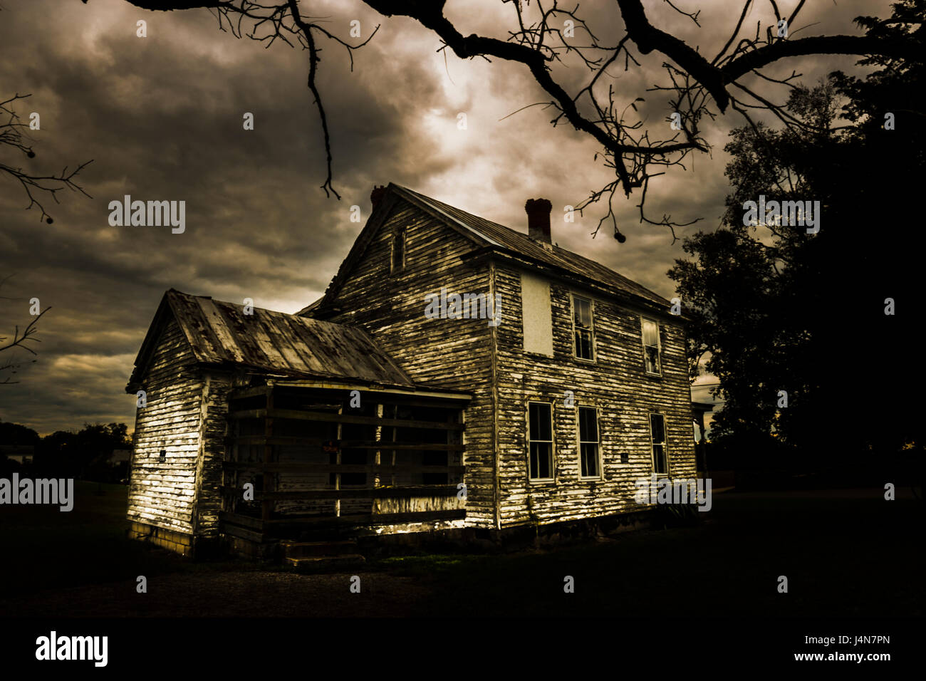 Zombie house hi-res stock photography and images - Alamy