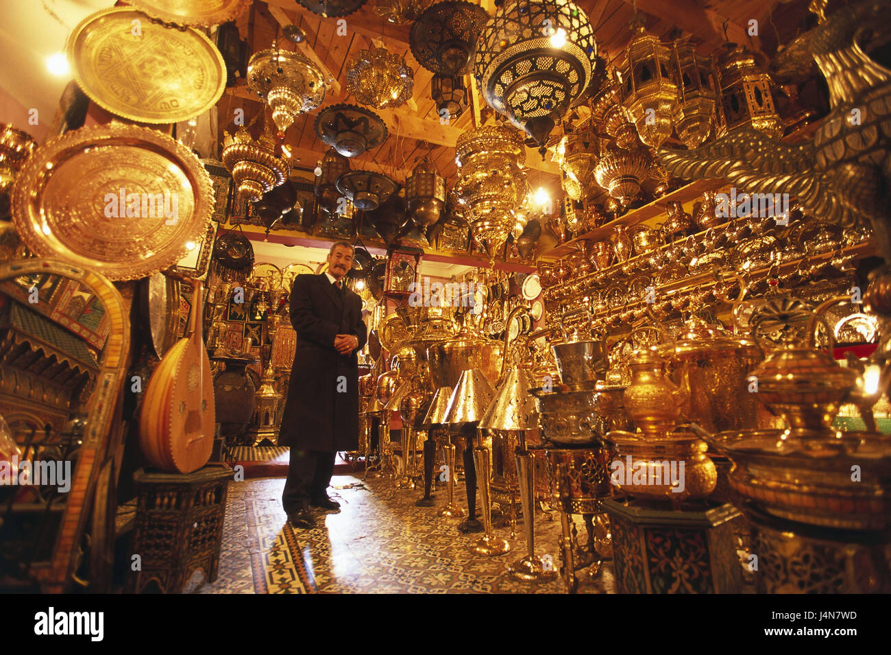 Morocco, Marrakech, Old Town, business, seller, brass goods, no model ...