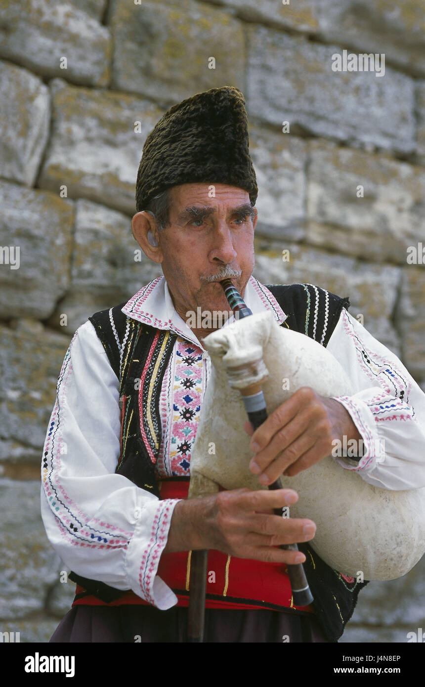 Bulgaria, Nessebar, street musician, Musette, half portrait, outside ...