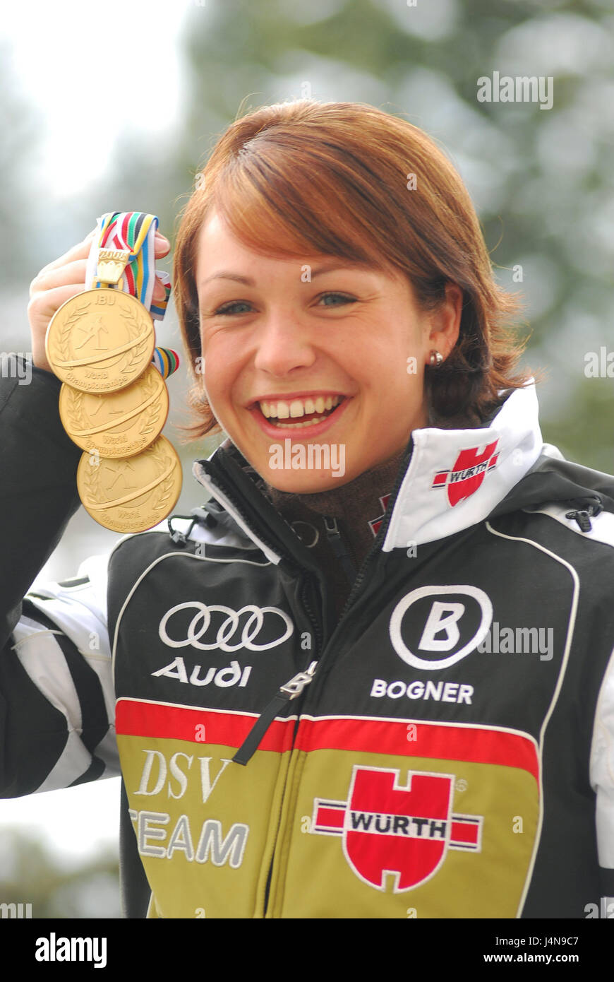 Biathlon, Magdalena Neuner, smile, show gold medals, world cup whole ...