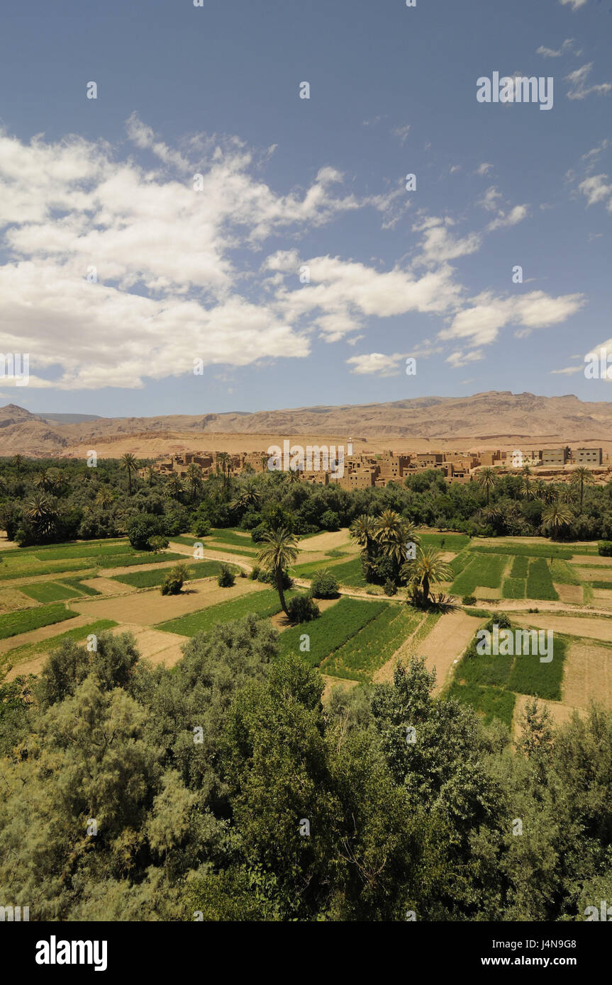 Berbers atlas mountains hi-res stock photography and images - Alamy