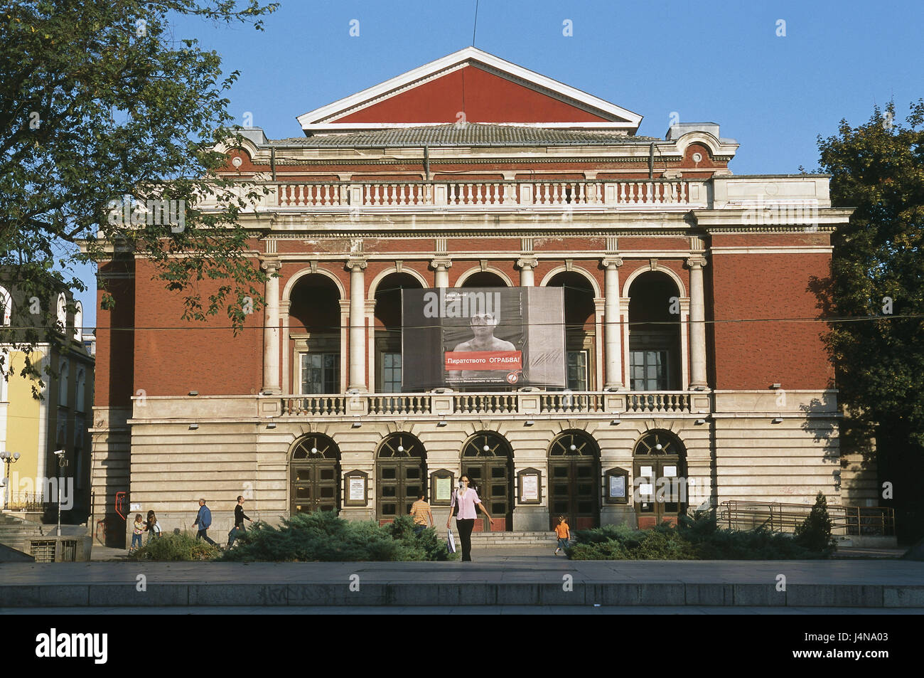 Bulgaria, Ruse, city centre, freedom square, opera-house, town, soot ...