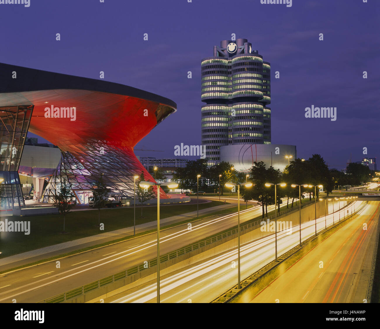High rise car park hi-res stock photography and images - Alamy