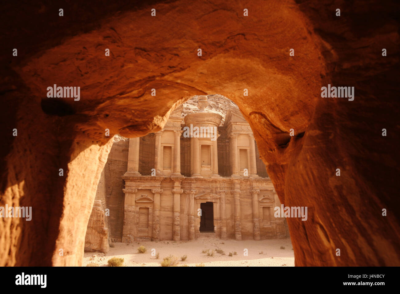 Tomb Temple Ed Deir High Resolution Stock Photography and Images - Alamy