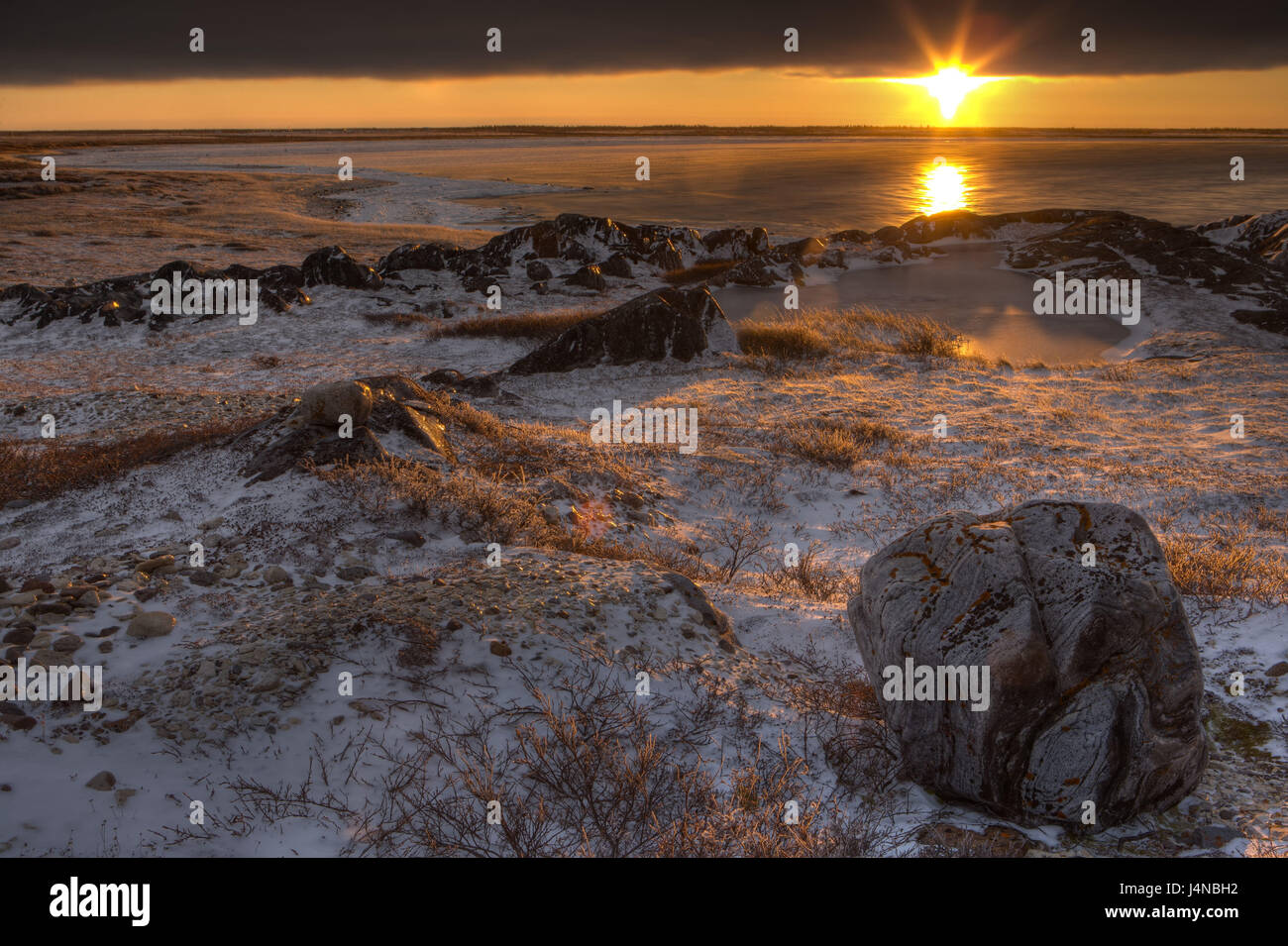 Hudson bay coast hi-res stock photography and images - Alamy