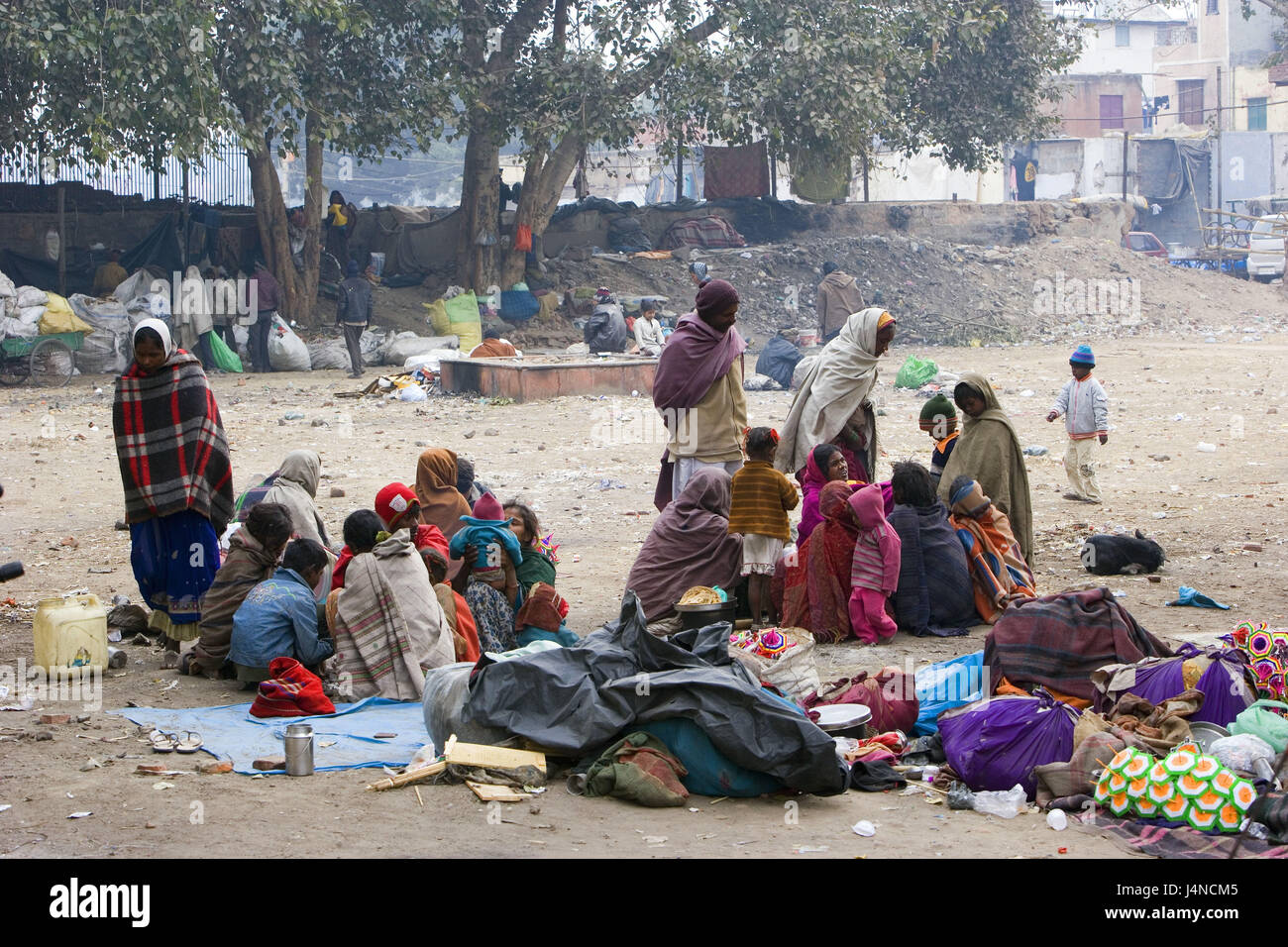 India, Delhi, Old Delhi, slums, people, poverty Stock Photo, Royalty ...