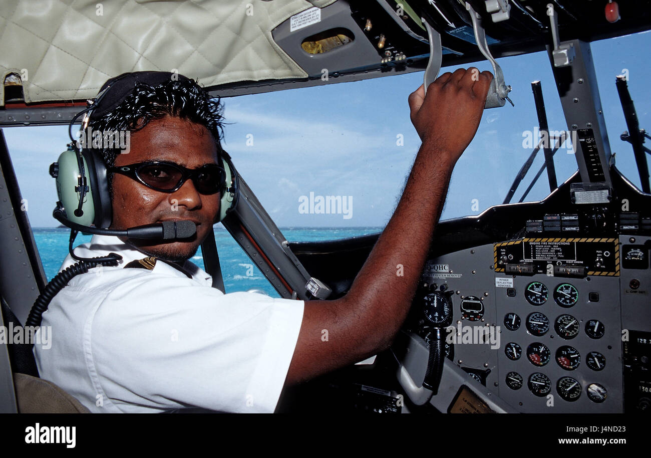 Indian man pilot hi-res stock photography and images - Alamy