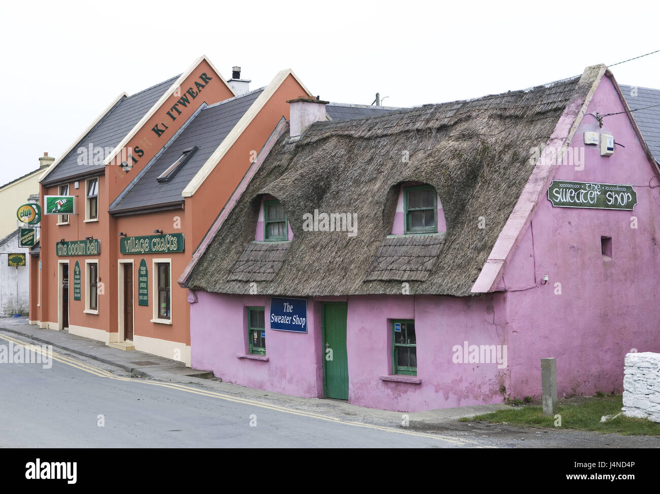 Ireland, Doolin, houses, brightly Stock Photo - Alamy