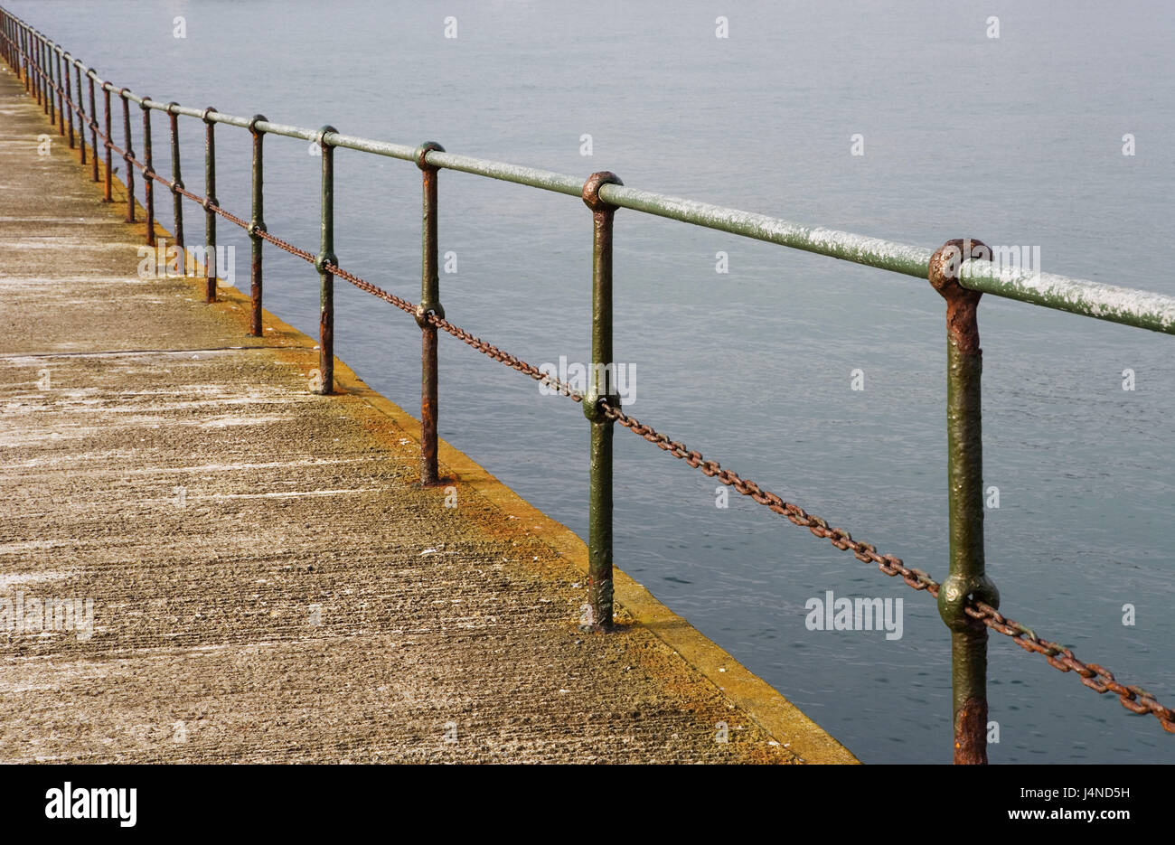 Bridge post detail hi-res stock photography and images - Alamy
