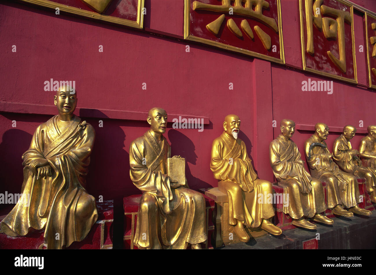 China, Hong Kong, Kowloon, New Territories, Sha Tin, Wan Fo Shek Tempel ...