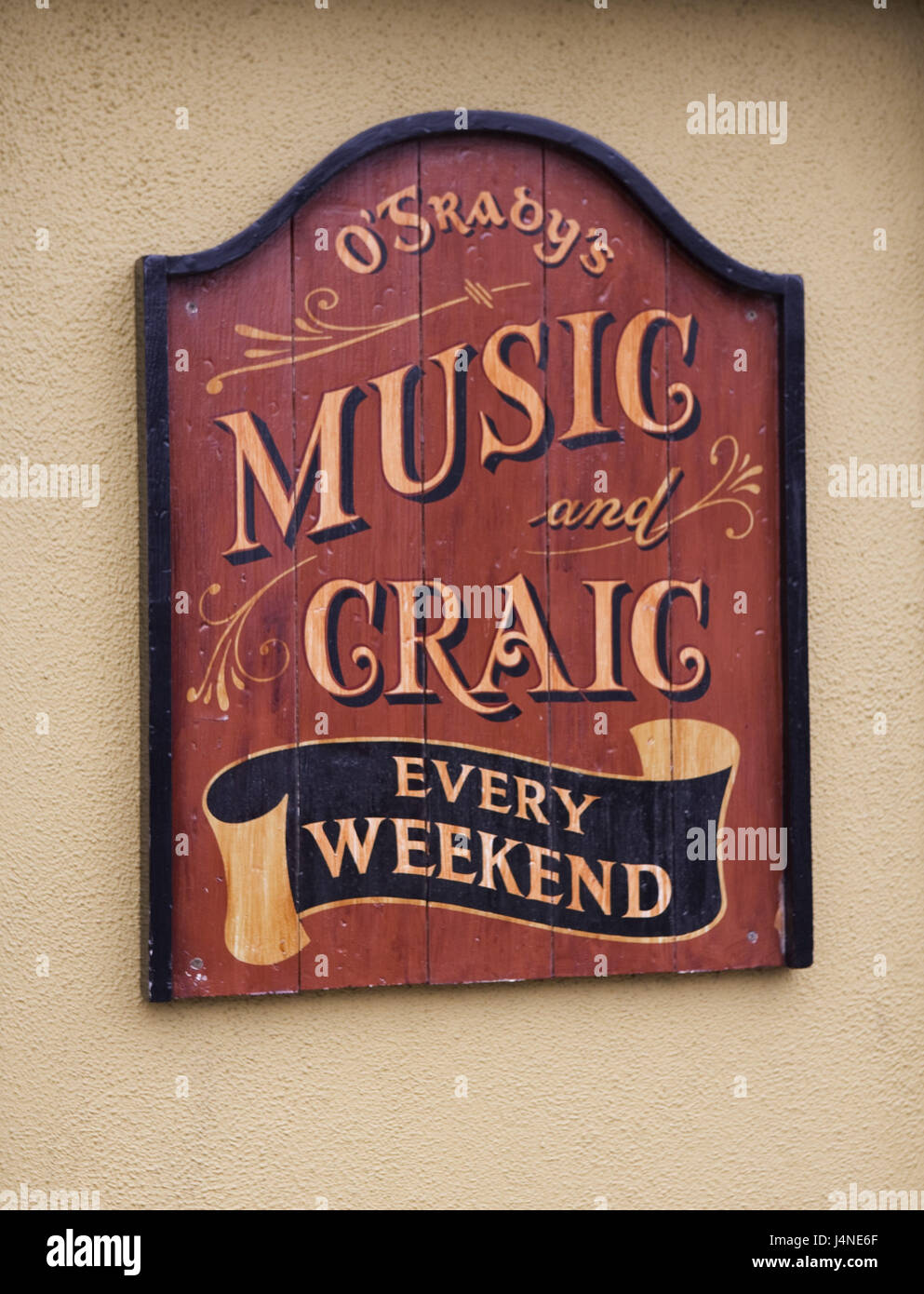 Pub advertising sign hi-res stock photography and images - Alamy