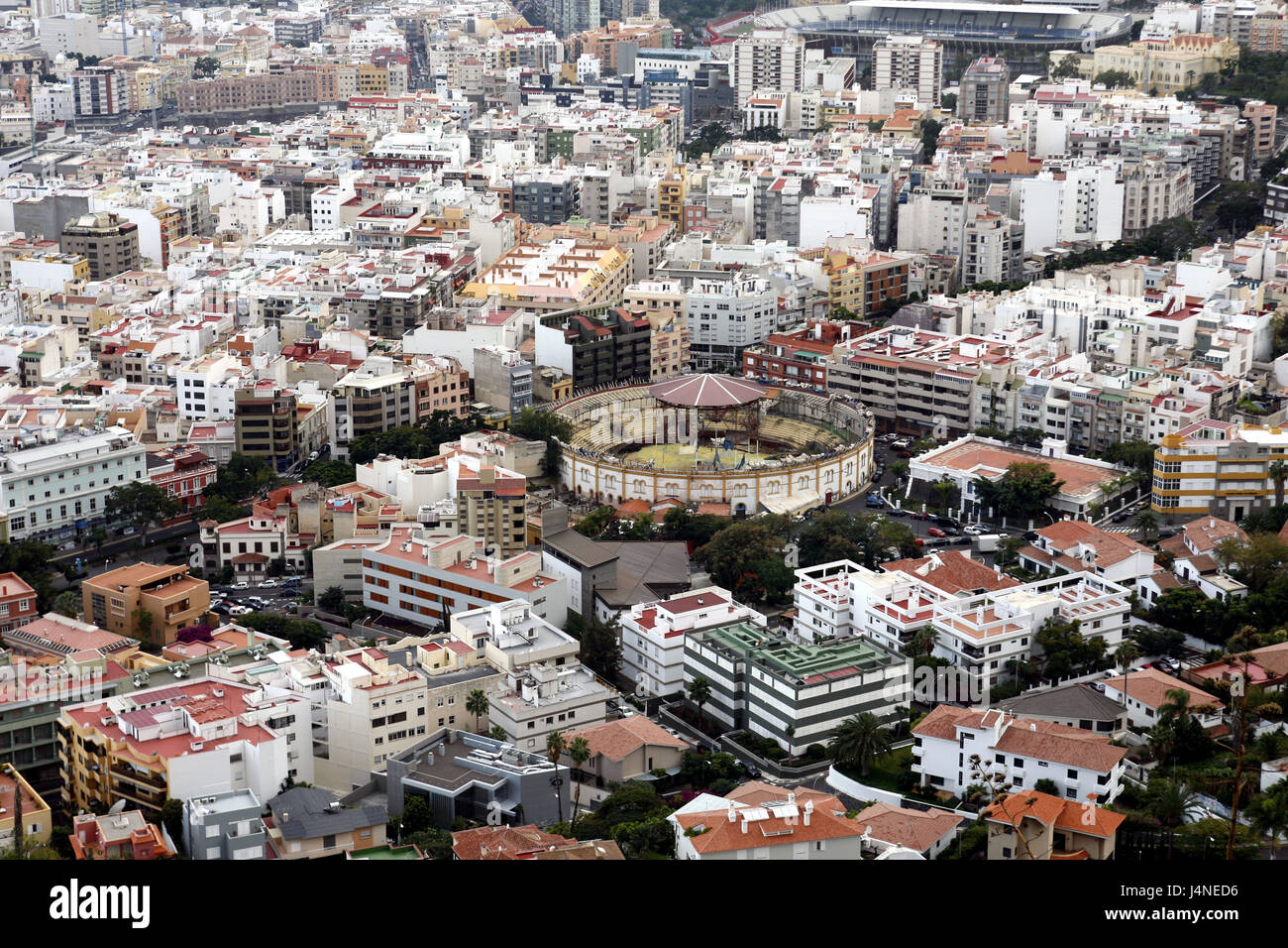 Spain, Tenerife, Santa Cruz de Tenerife, town overview, bullfight arena ...