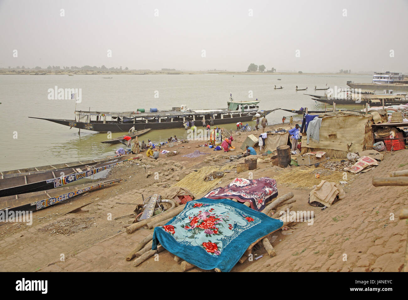 Harbour mopti mali west africa hi-res stock photography and images - Alamy