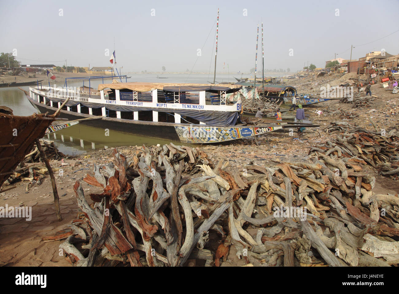West Africa, Mali, Niger-Binnendelta, city of Mopti, flux Bani, harbour ...