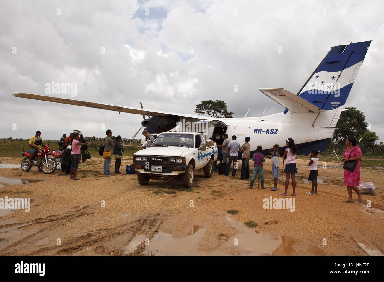 Airplane airport honduras hi-res stock photography and images - Alamy