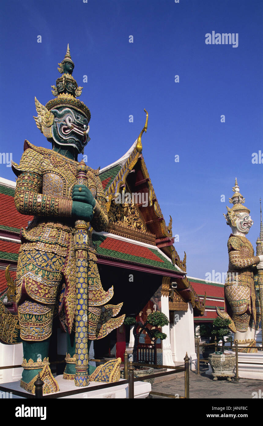 Grand palace statue guards hi-res stock photography and images - Alamy