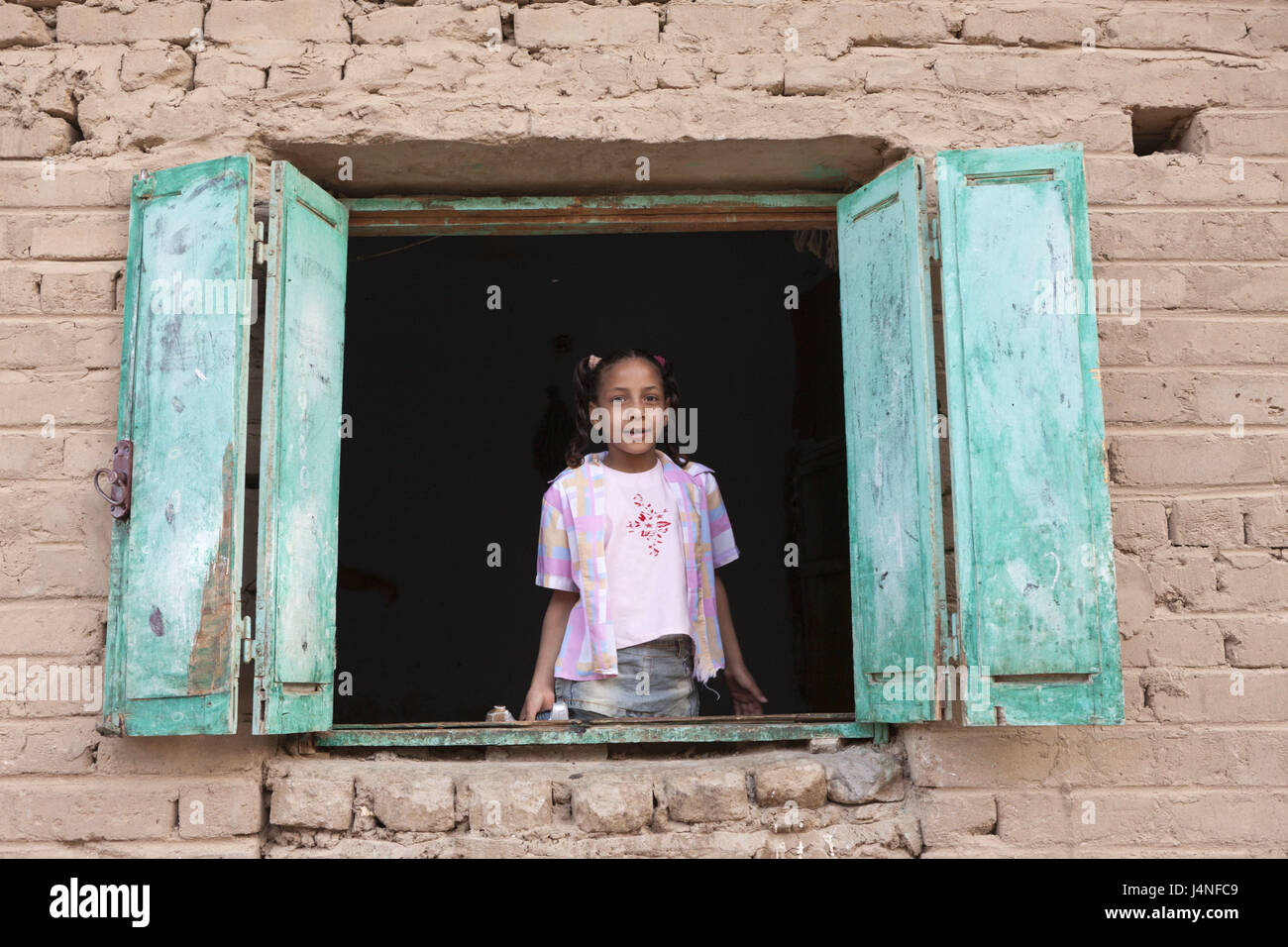 Oasis village people hi-res stock photography and images - Alamy