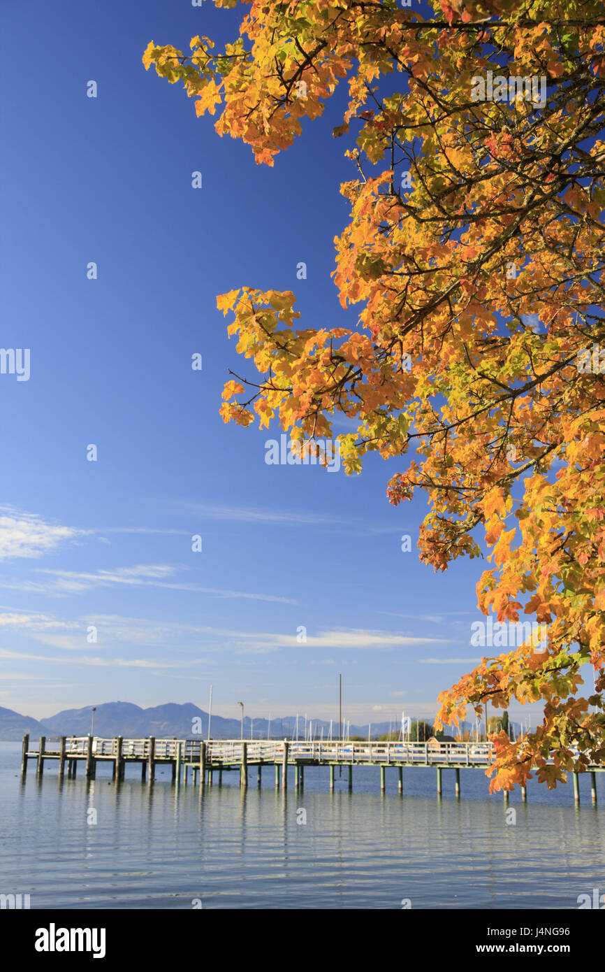 Germany, Upper Bavaria, Chiemgau, Chiemgauer alps, Seebruck, Lake Chiem ...