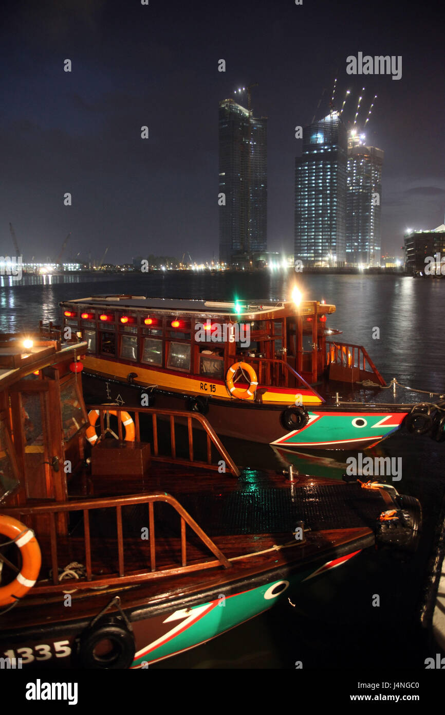 Marina bay cruise centre singapore hi-res stock photography and images ...