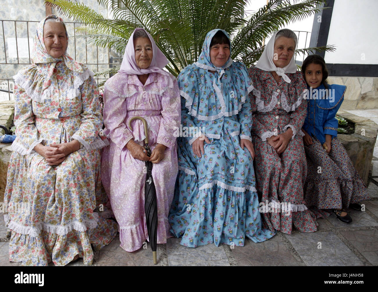 Venezuela, Colonia Tovar, German colony, women, girls, national costume ...