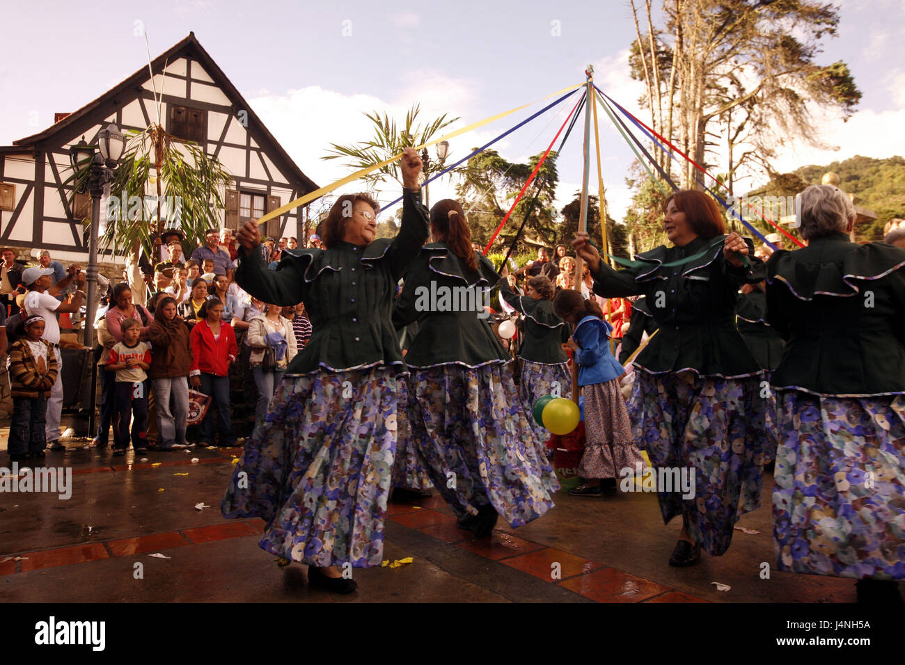 Venezuela, Colonia Tovar, German colony, women, national costume ...