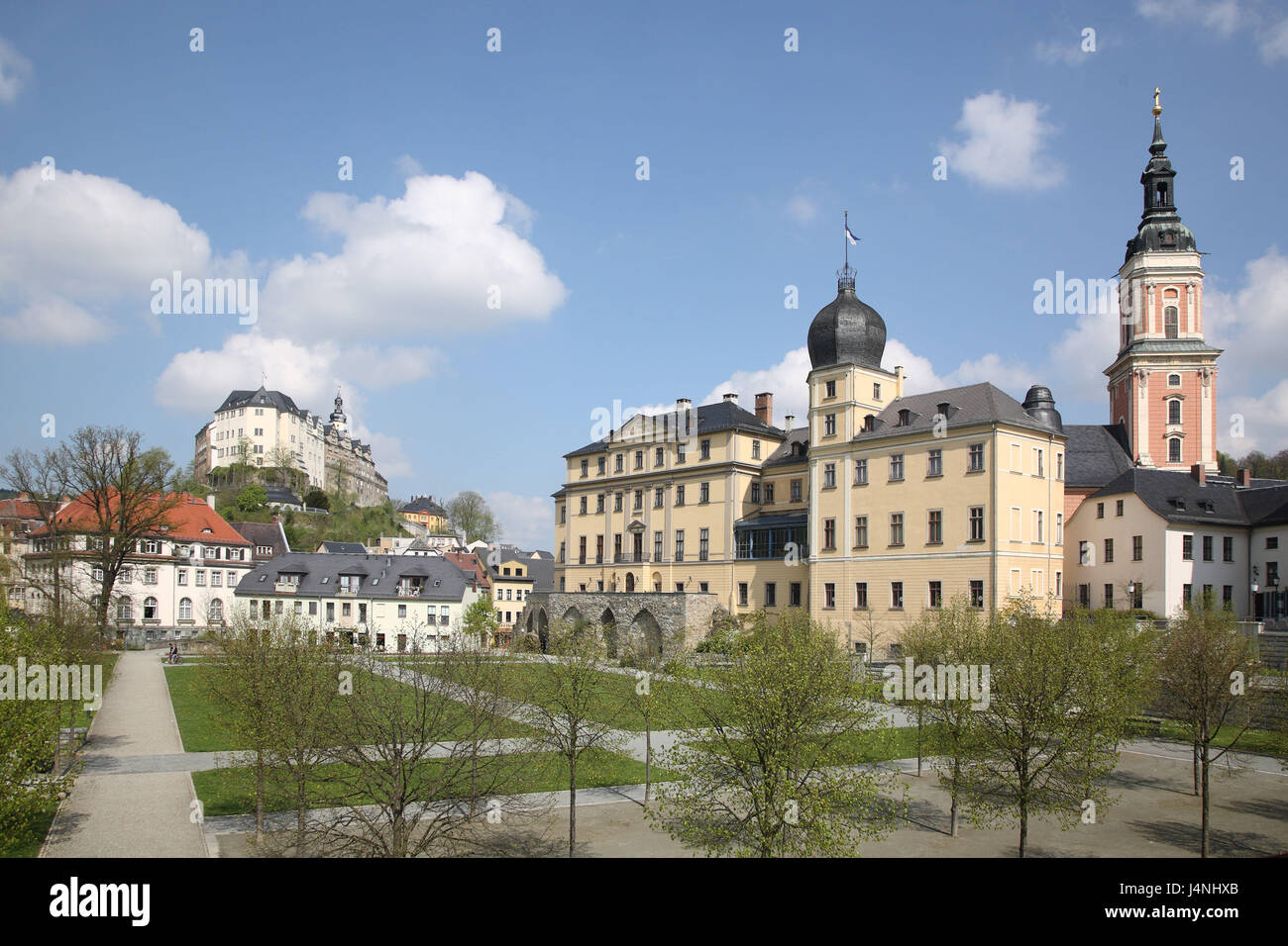 Germany, Thuringia, Greiz, town view, hill, upper castle Stock Photo ...