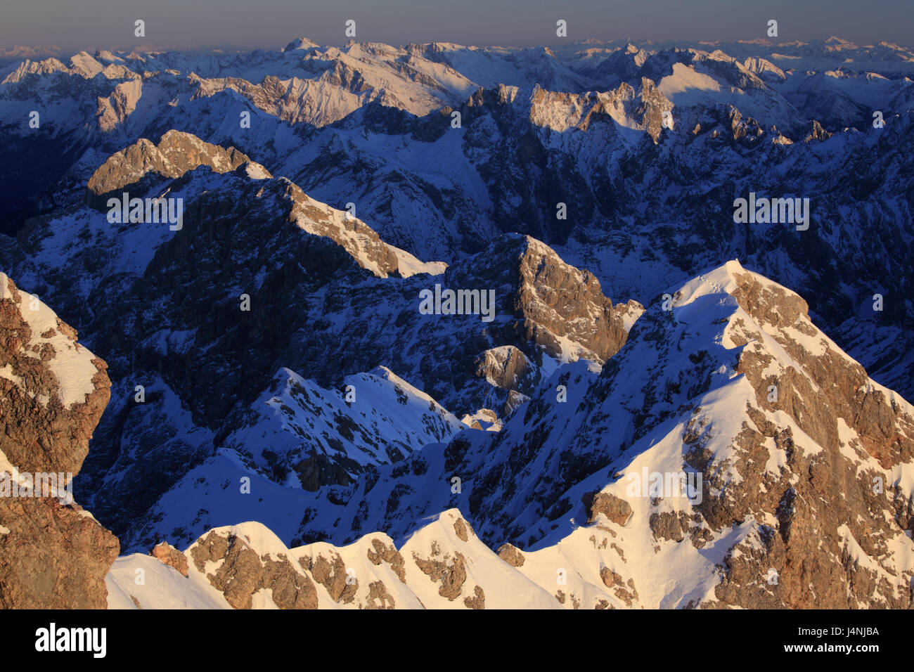 Land alpine hi-res stock photography and images - Alamy