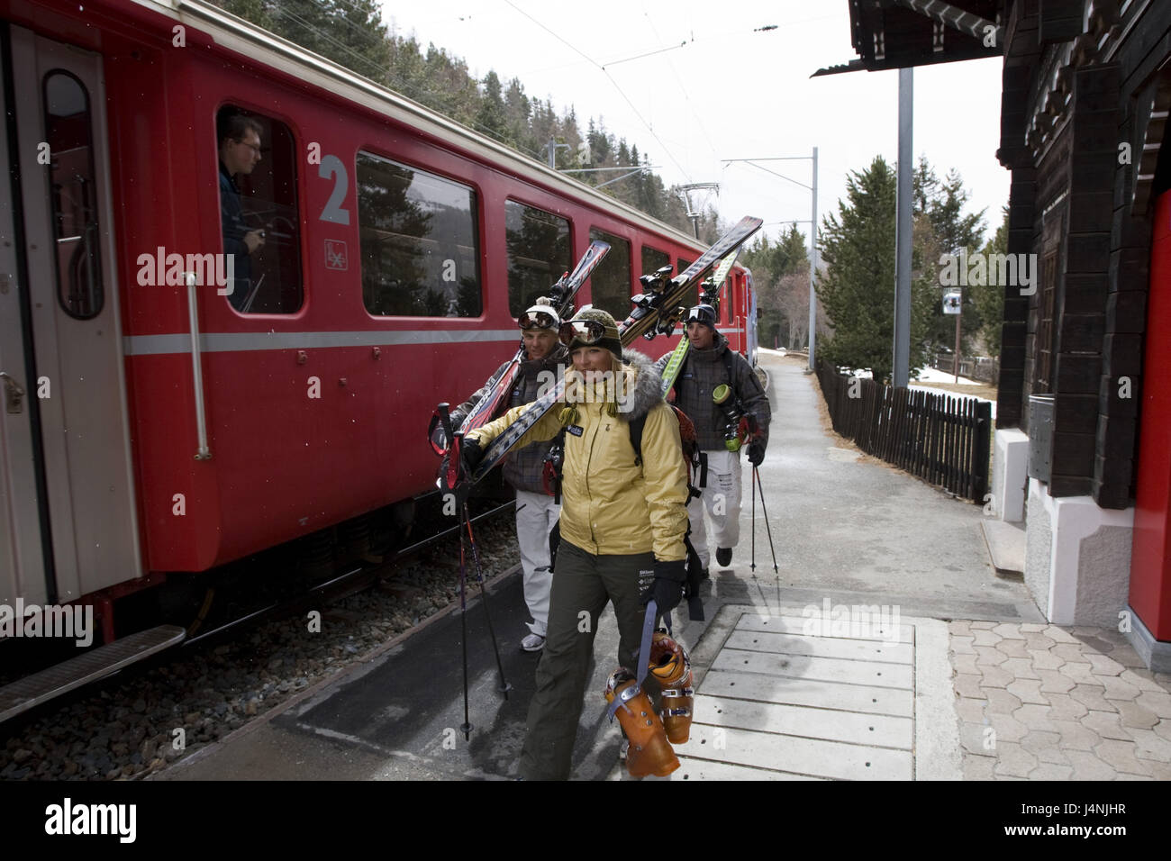 Switzerland, the Engadine, Celerina, railway station, skier, model ...