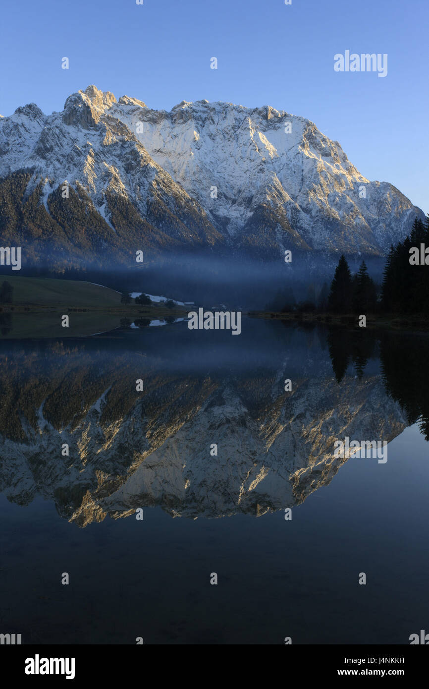 Narrow lake hi-res stock photography and images - Alamy