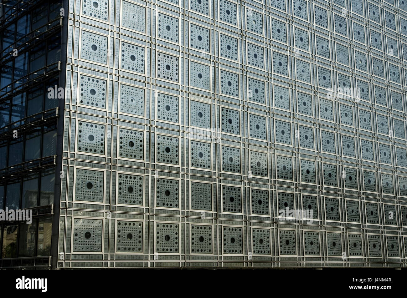 Mashrabiya windows hi-res stock photography and images - Alamy