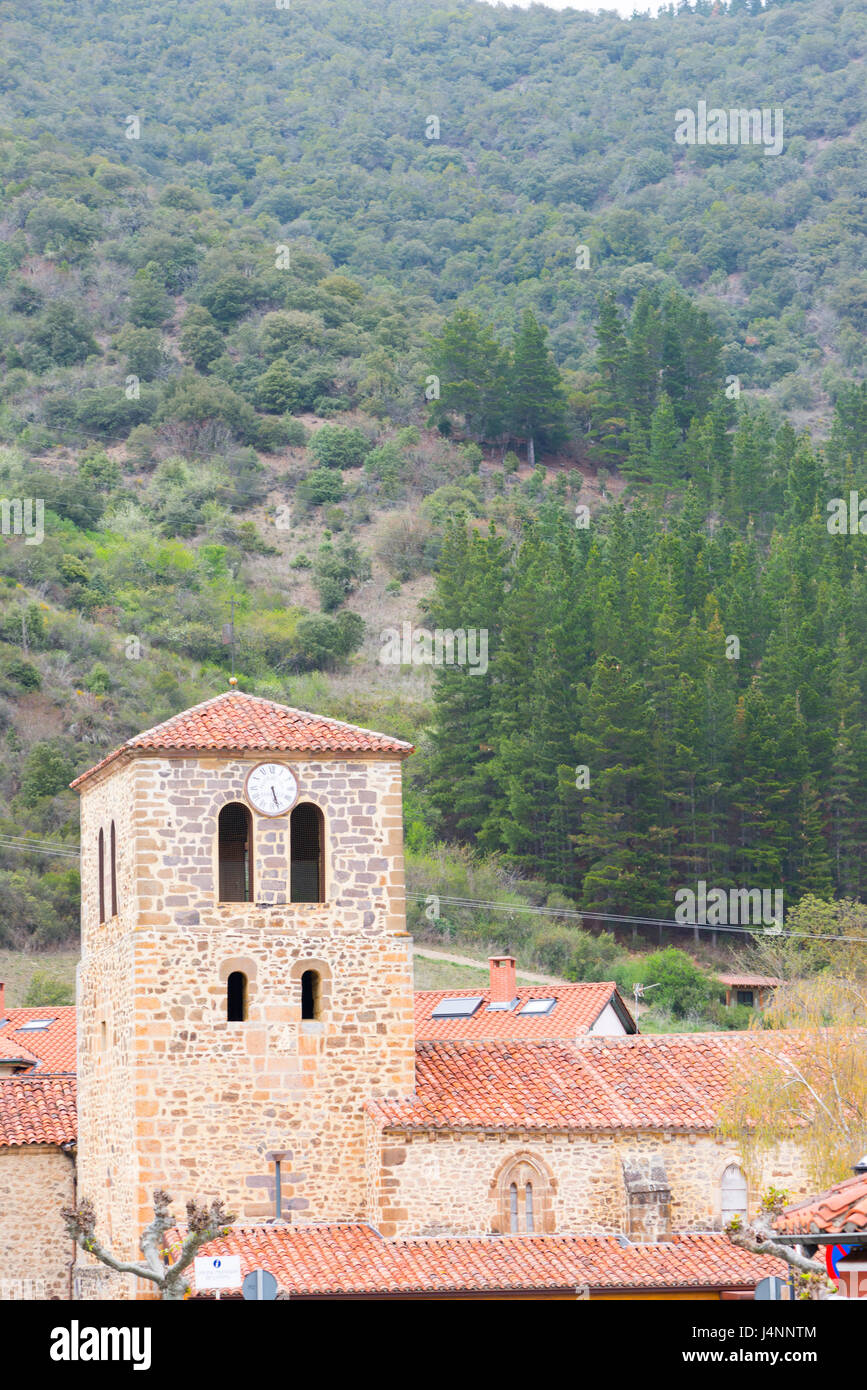 The village of potes in cantabria, spain Stock Photo - Alamy