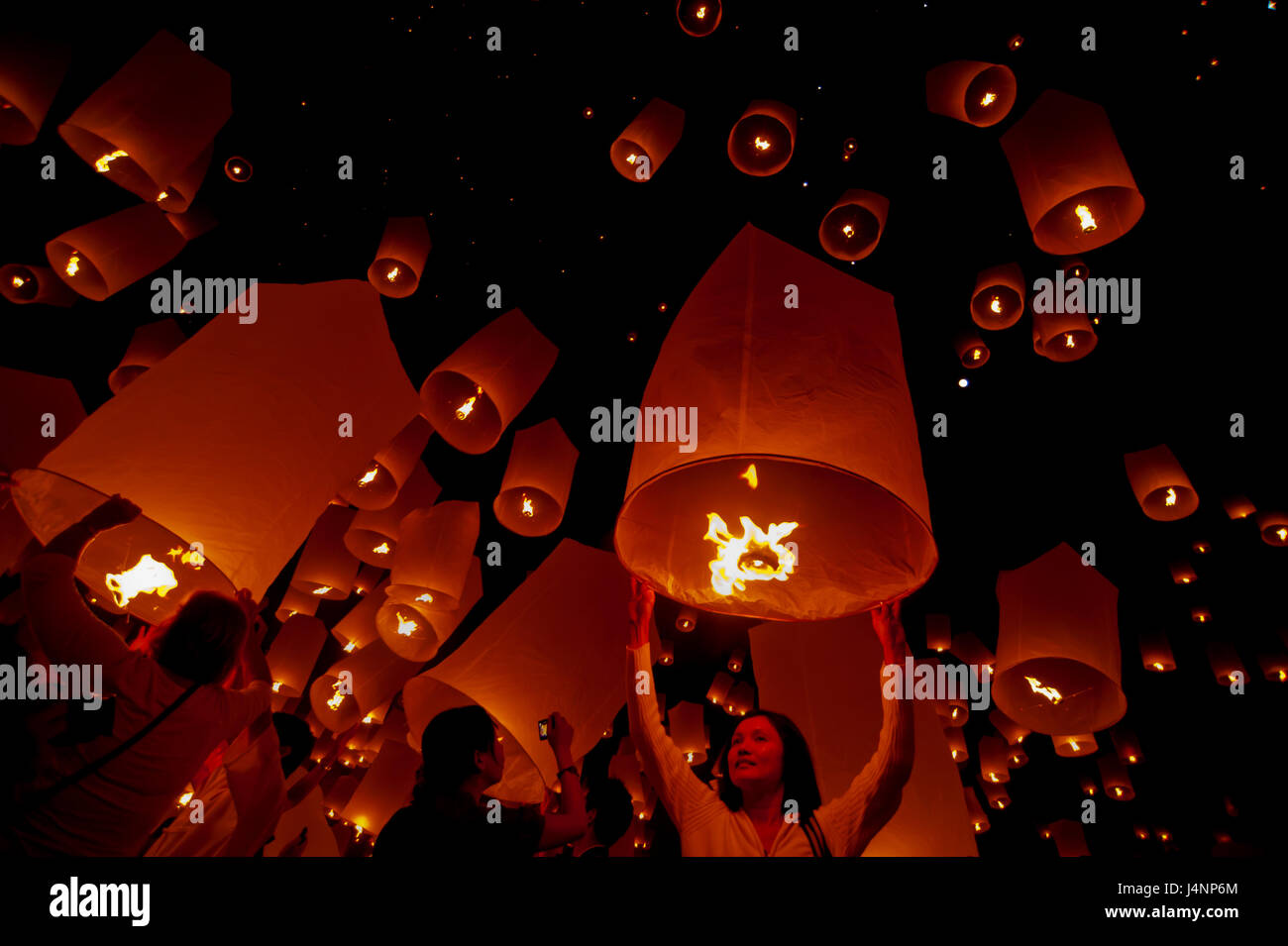 YEE PENG FASTIVAL CHIANG MAI - NOVEMBER 20 : Floating lantern in Yee ...