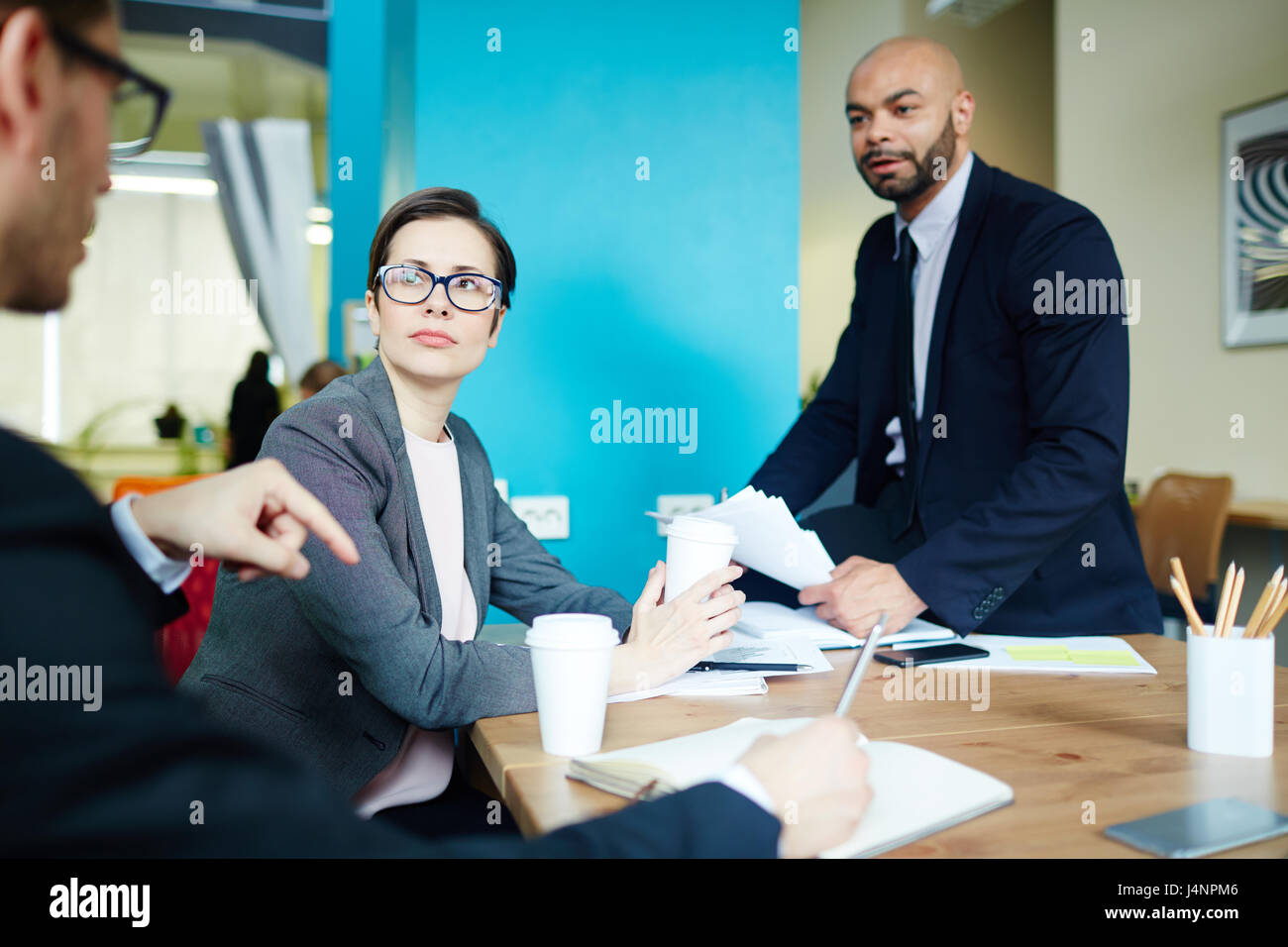 Serious discussion hi-res stock photography and images - Alamy