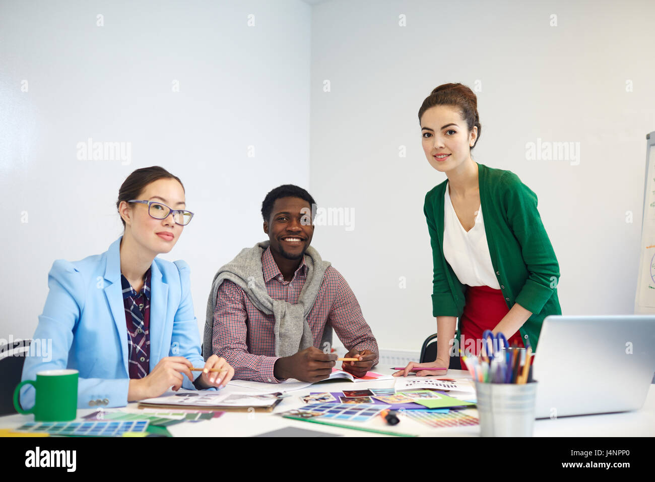 Creative young people hi-res stock photography and images - Alamy