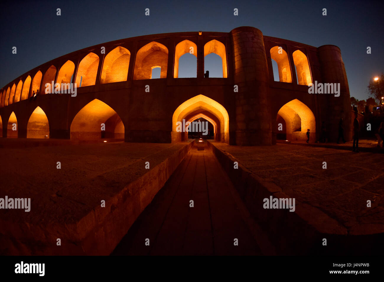 Si-o-seh pol bridge at night, in Isfahan, Iran Stock Photo - Alamy