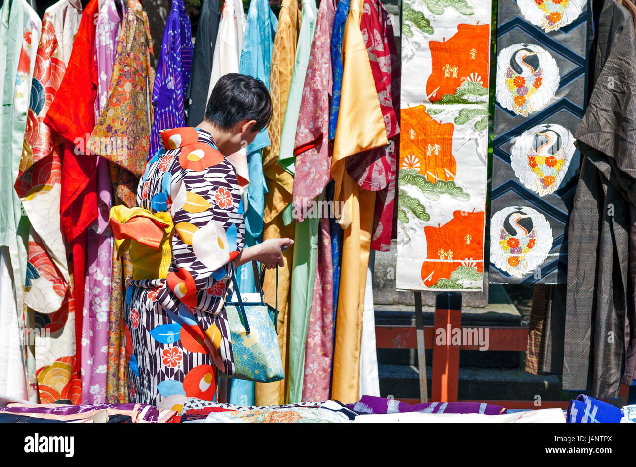 Kimono Japan Shop High Resolution Stock Photography and Images - Alamy
