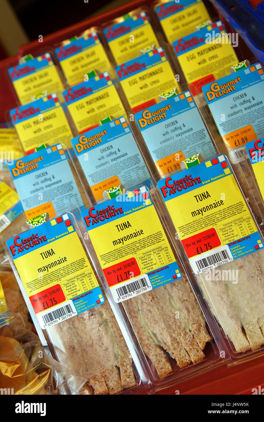 Yummies with Nick Simmonds and Anna Hardy Stock Photo - Alamy