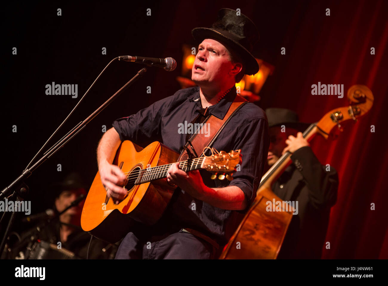 Jimmy kelly kelly family hi-res stock photography and images - Alamy