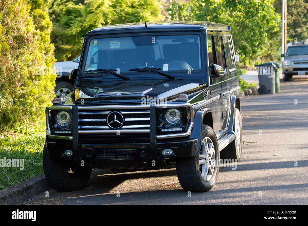 Mercedes Benz SUV Stock Photo - Alamy