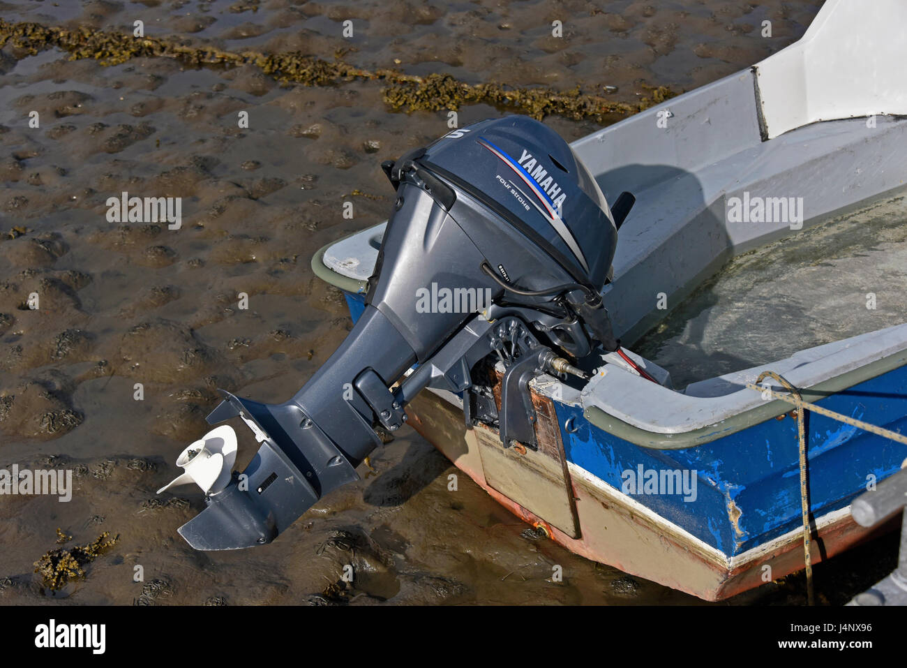 How To Start A Yamaha Four Stroke Boat Motor | Reviewmotors.co