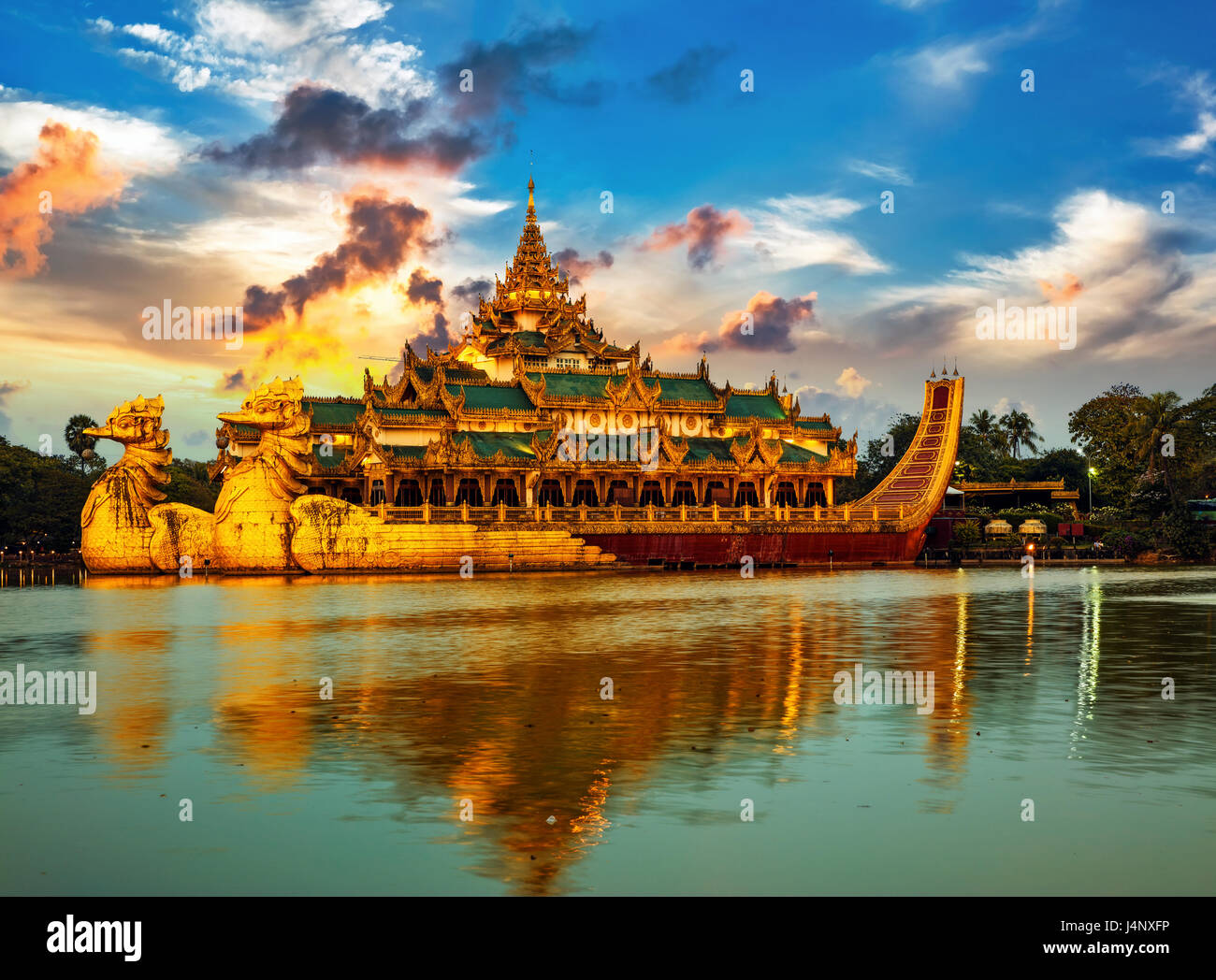 The Karaweik Palace in Yangon, Myanmar Stock Photo - Alamy