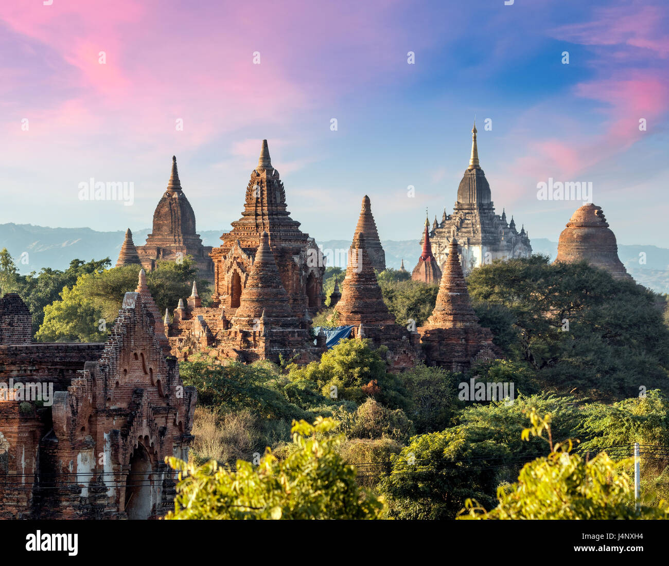 Stock Photo - Myanmar Sunrise in Bagan Stock Photo - Alamy