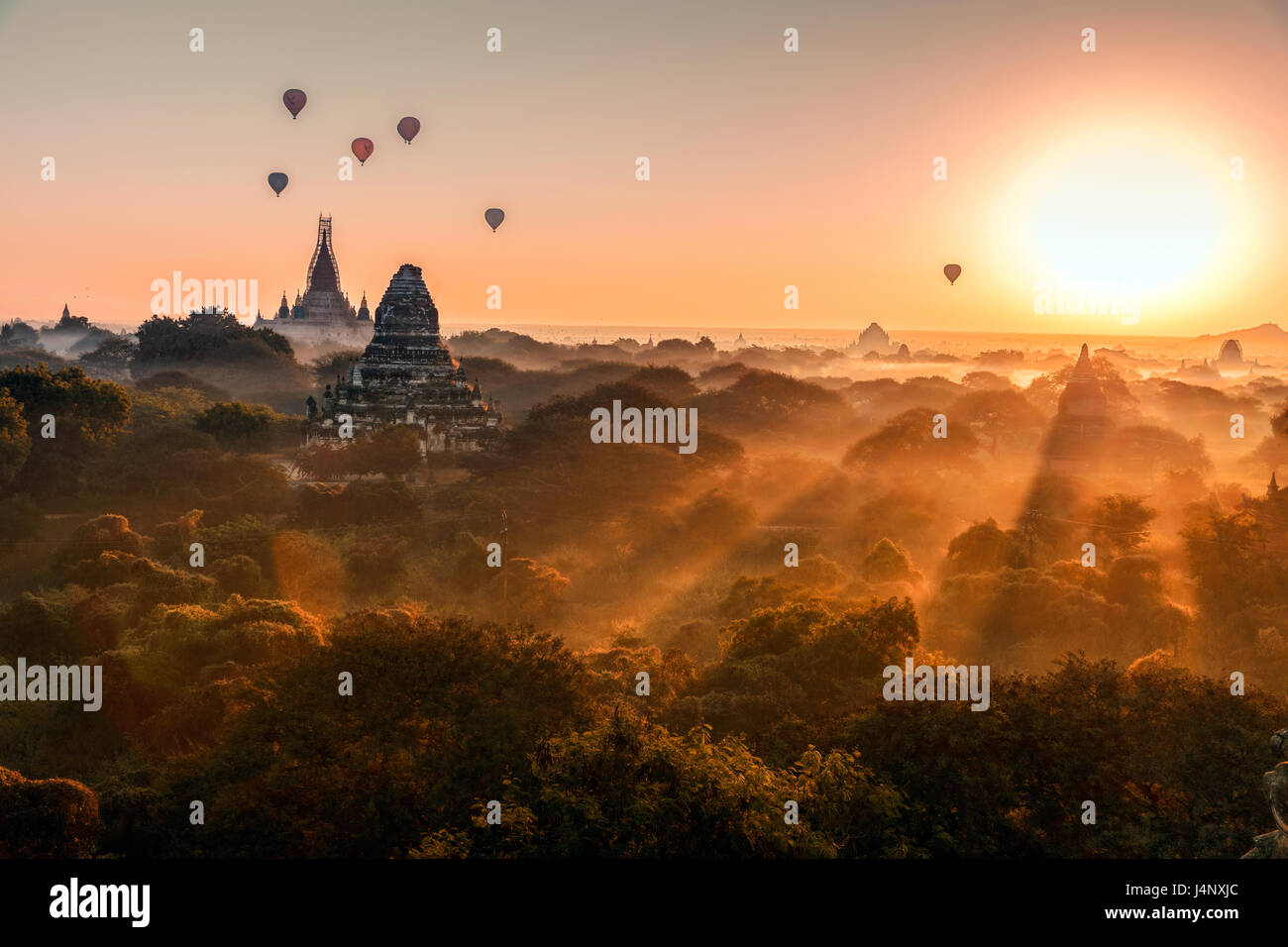 Stock Photo - Myanmar Sunrise in Bagan Stock Photo - Alamy