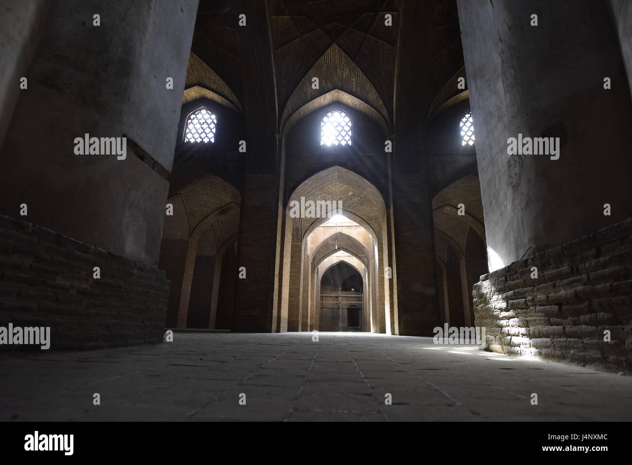 Islamic architecture iran hi-res stock photography and images - Alamy