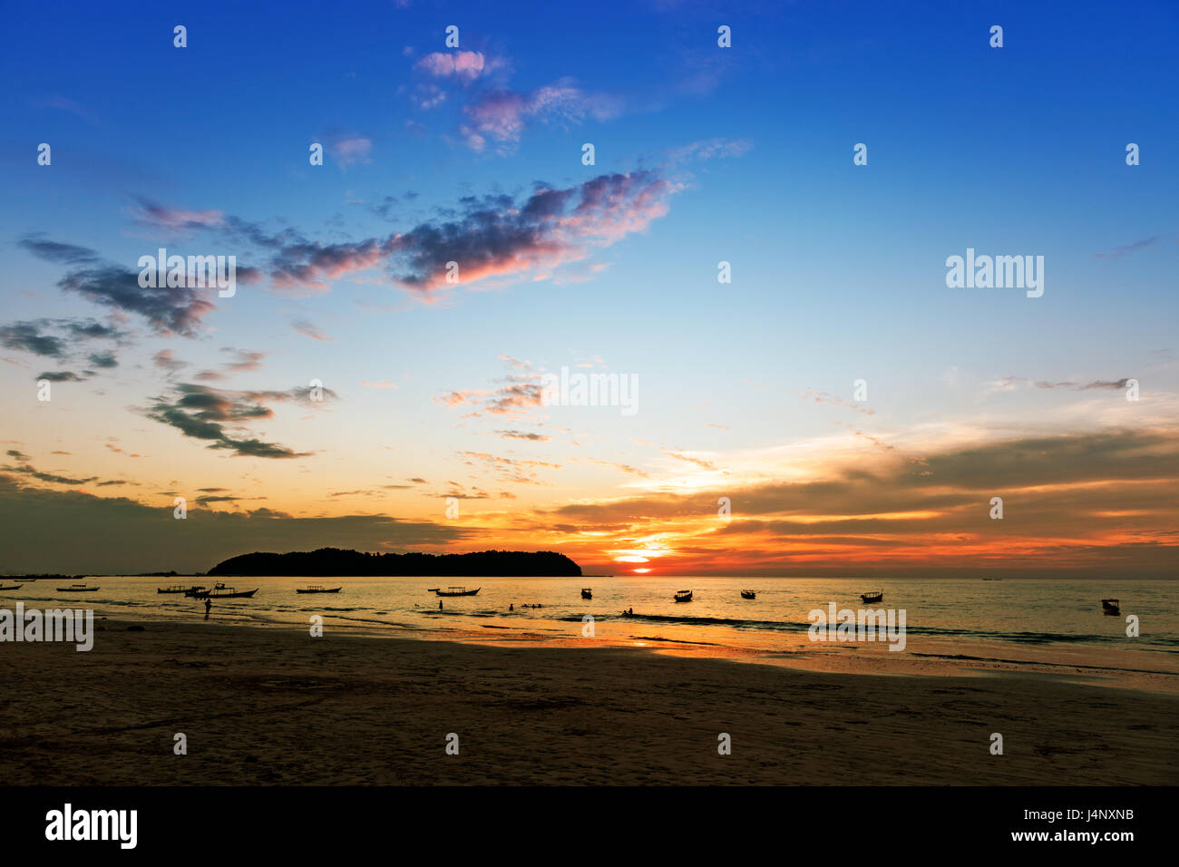 Sunset in Thandwe (Ngapali Beach), Myanmar Stock Photo - Alamy