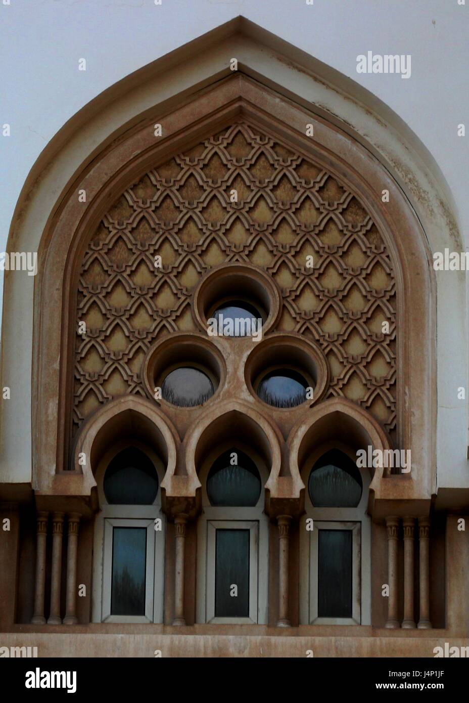 Mosque window hi-res stock photography and images - Alamy