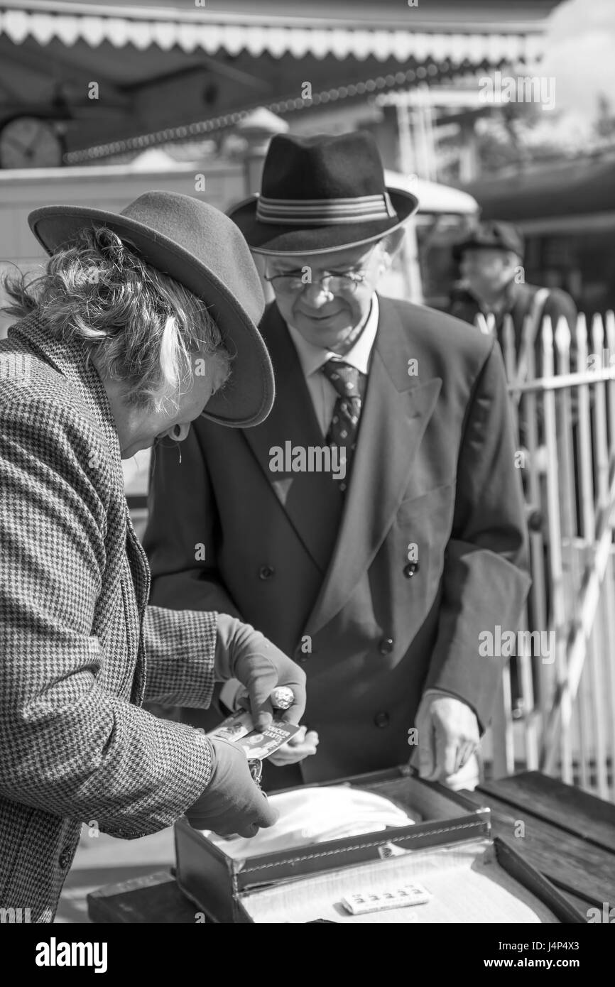 Spiv hi-res stock photography and images - Alamy