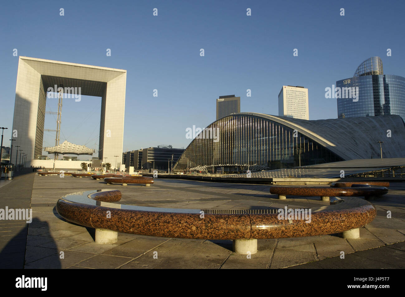 France, Paris, La Defense, office building, Grand Arch de La Defense ...