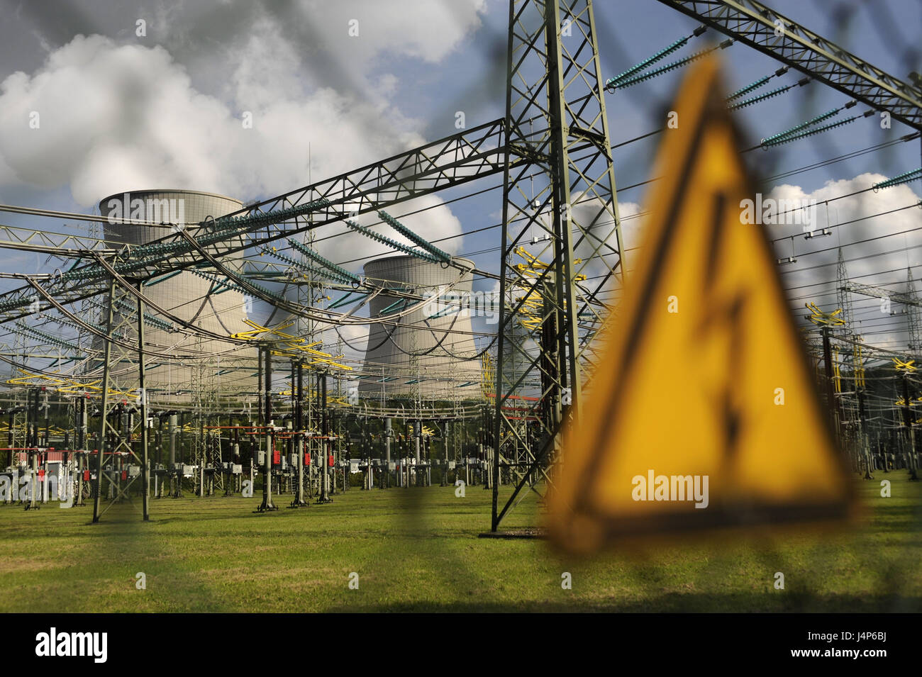 Nuclear fission hi-res stock photography and images - Alamy